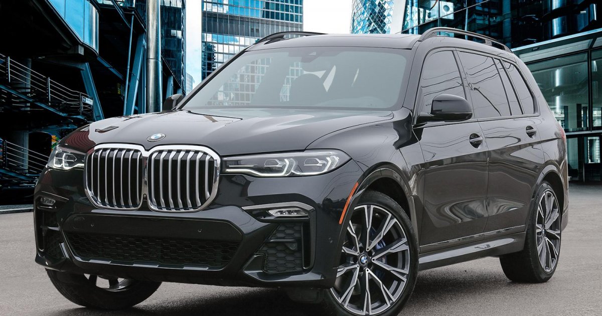 BMW X7 LCi 3L is an exemplary blend of power and efficiency