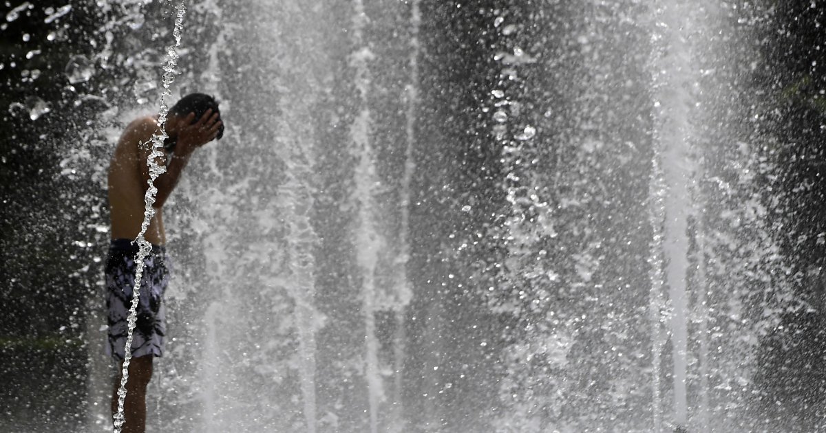 Europe, US swelter under blistering heat