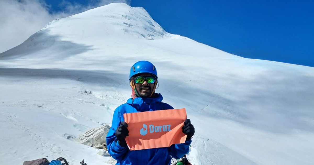 Shakil conquering the ‘Great Himalayan Trail’ with Daraz