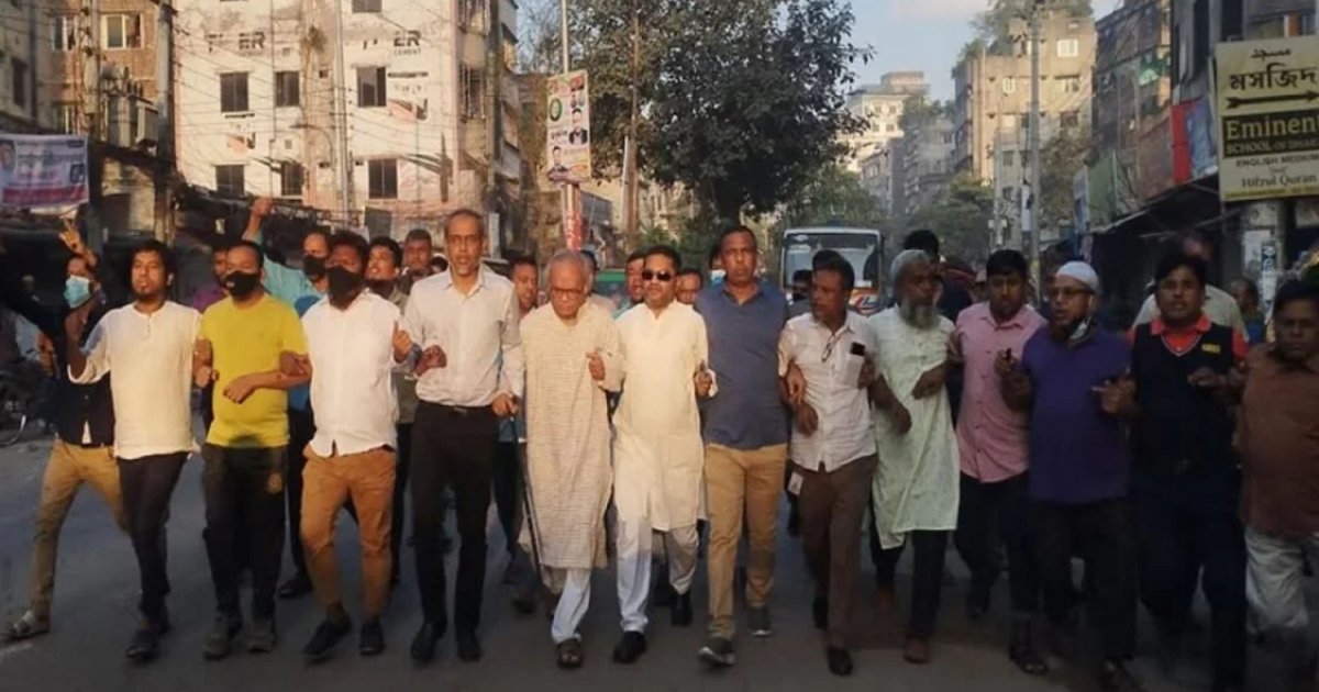 To shoot one’s own foot