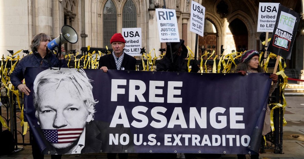 Julian Assange extradition case raises press freedom fears