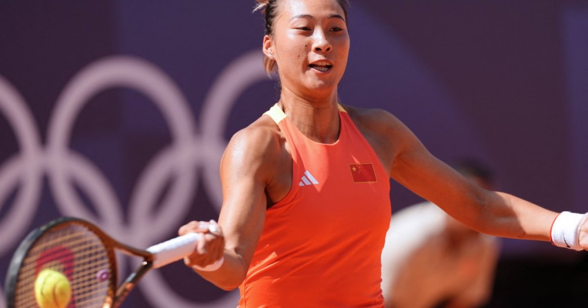 Zheng stuns Swiatek at Olympic semis