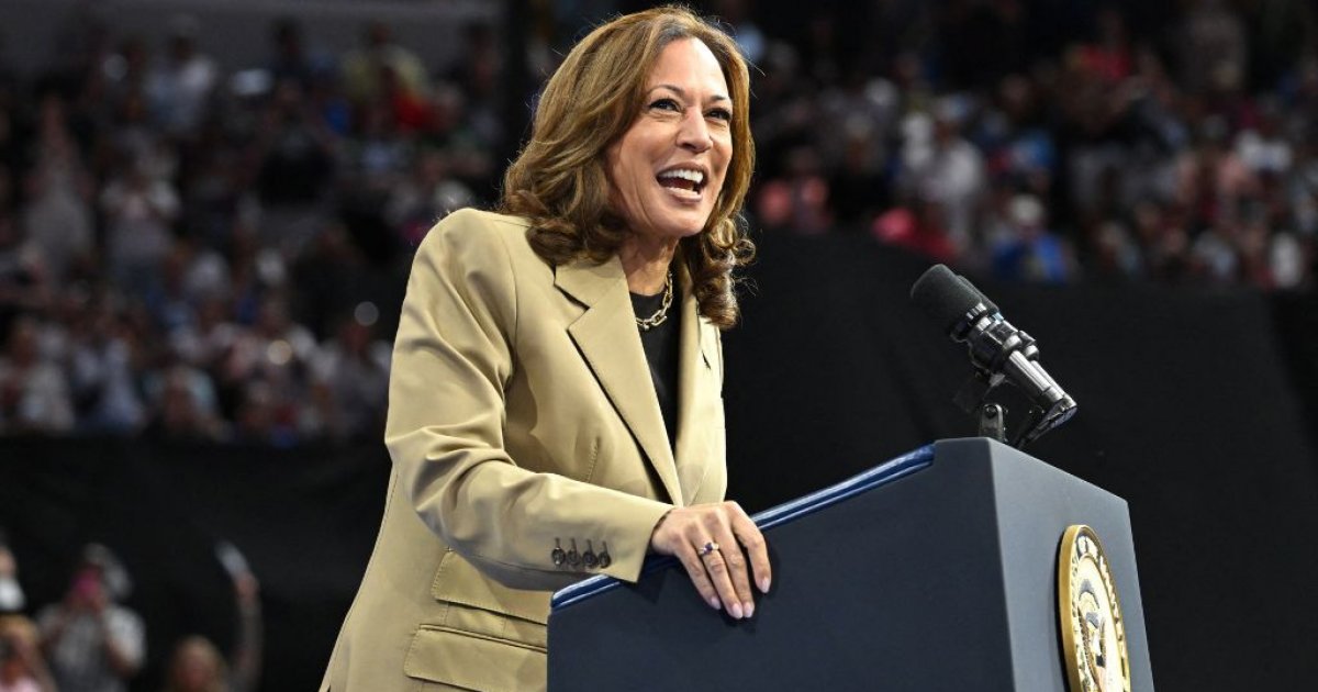 How Kamala Harris responded to Gaza protesters at Arizona rally