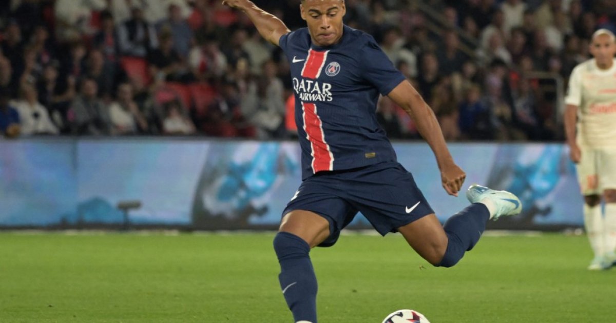 Perfect PSG hit six past Montpellier