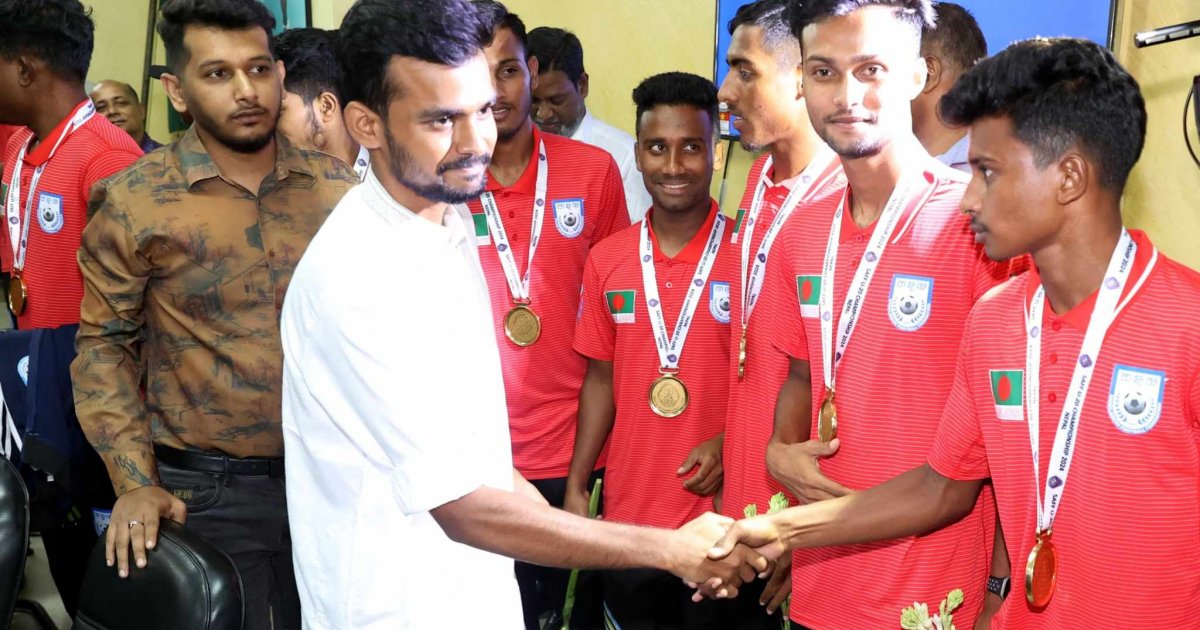 SAFF U-20 champions felicitated by youth and sports adviser upon return ...