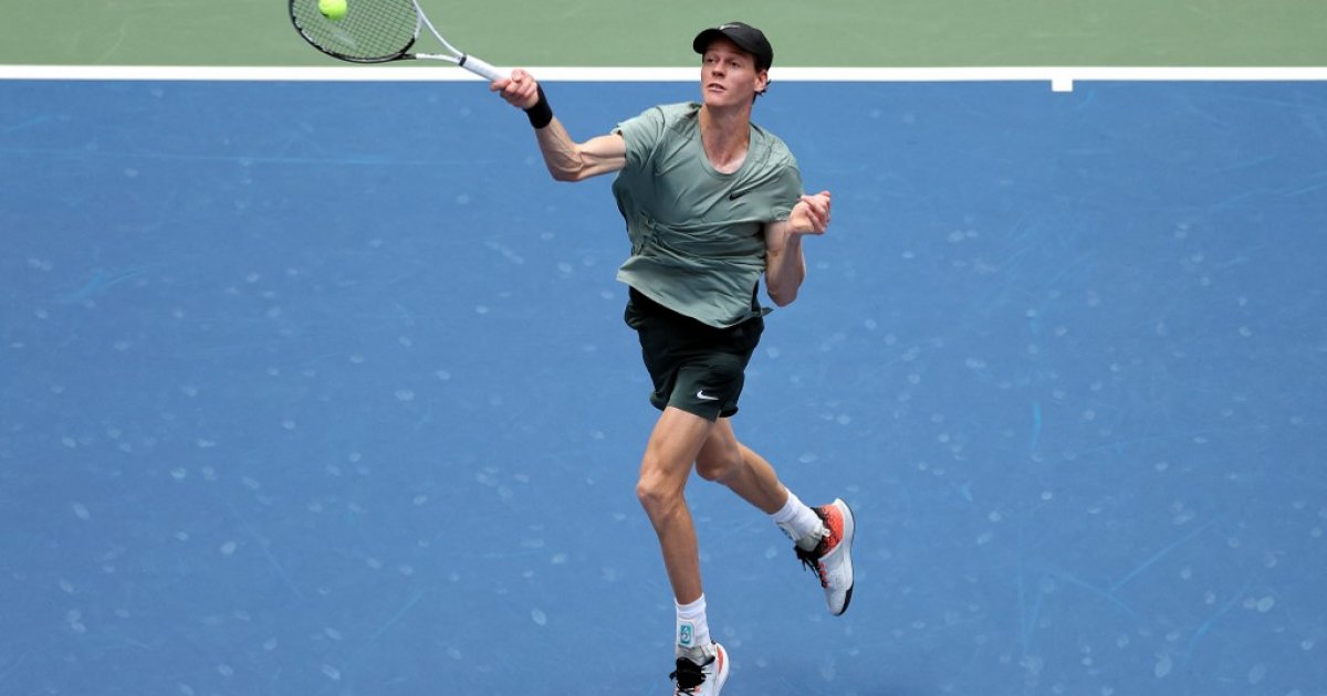 Sinner, Sabalenka make winning starts in Cincinnati