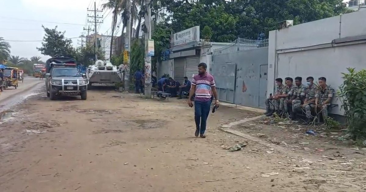 31 factories in Savar, Ashulia declared closed, 1 dies during protests