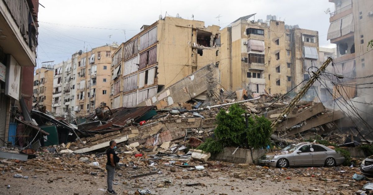 Intense fighting as Israel launches Lebanon ground offensive