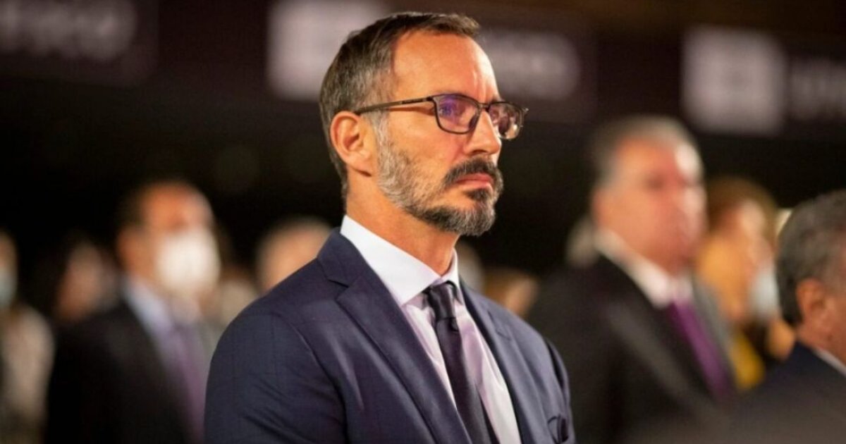 Prince Rahim Aga Khan V named 50th hereditary Imam of Shia Ismaili Muslims