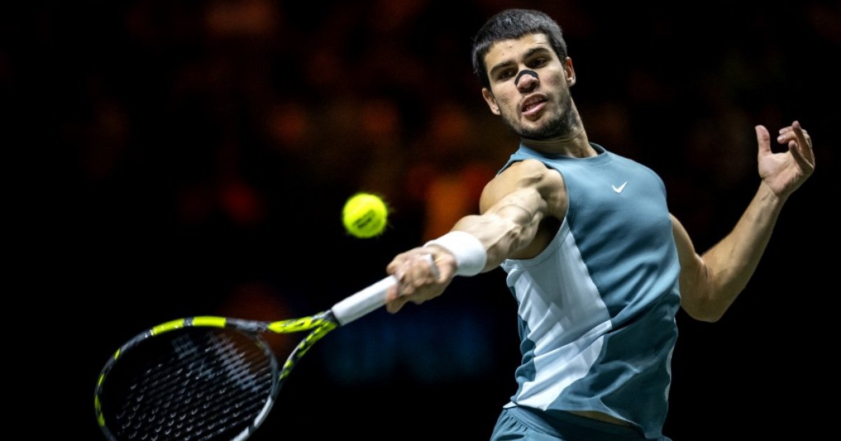 Alcaraz muscles past De Minaur for Rotterdam Open title