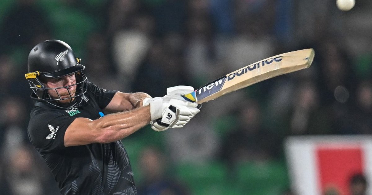 Phillips, Santner lead Kiwis to 78-run win over Pakistan