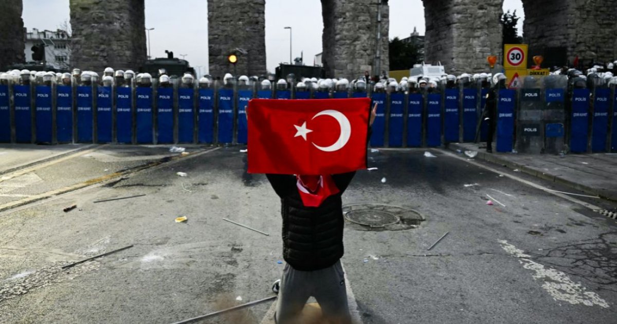 Clashes in Istanbul over alleged Prophet Muhammad cartoon