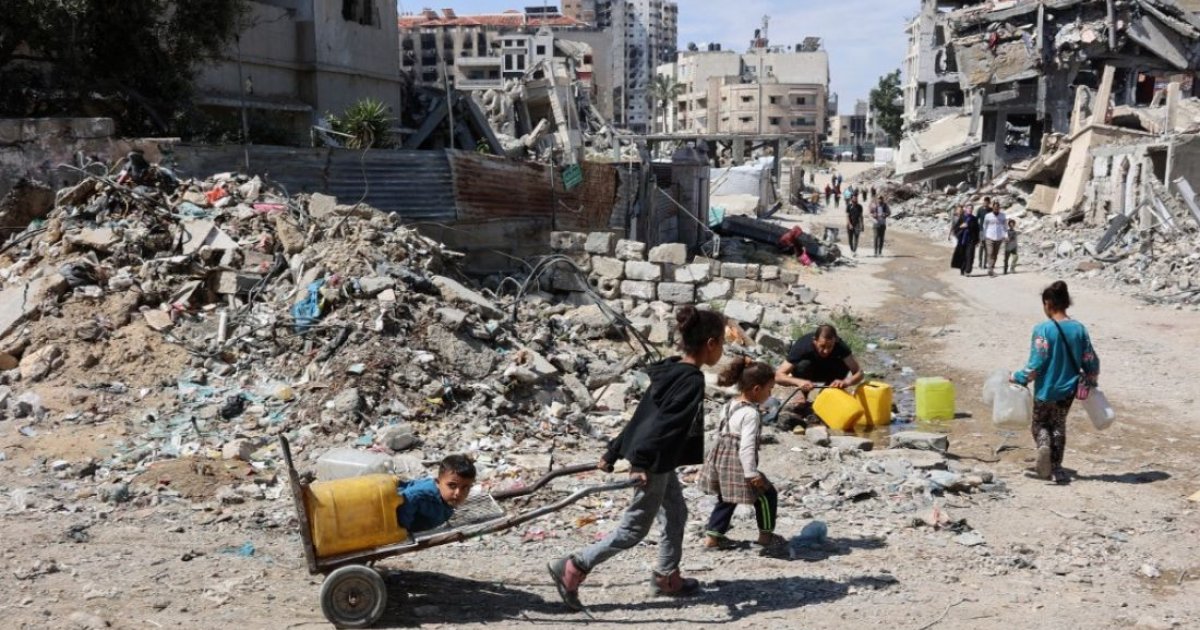 Severe shortages leave Gaza City without water and basic supplies