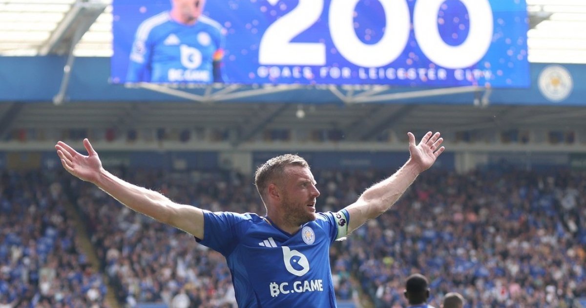 Everton win on Goodison farewell, Vardy makes it 200 in Leicester swansong