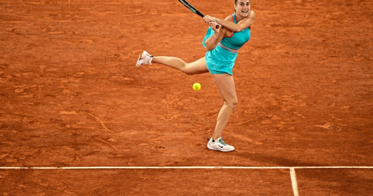 Sabalenka dethrones Swiatek to reach first French Open final