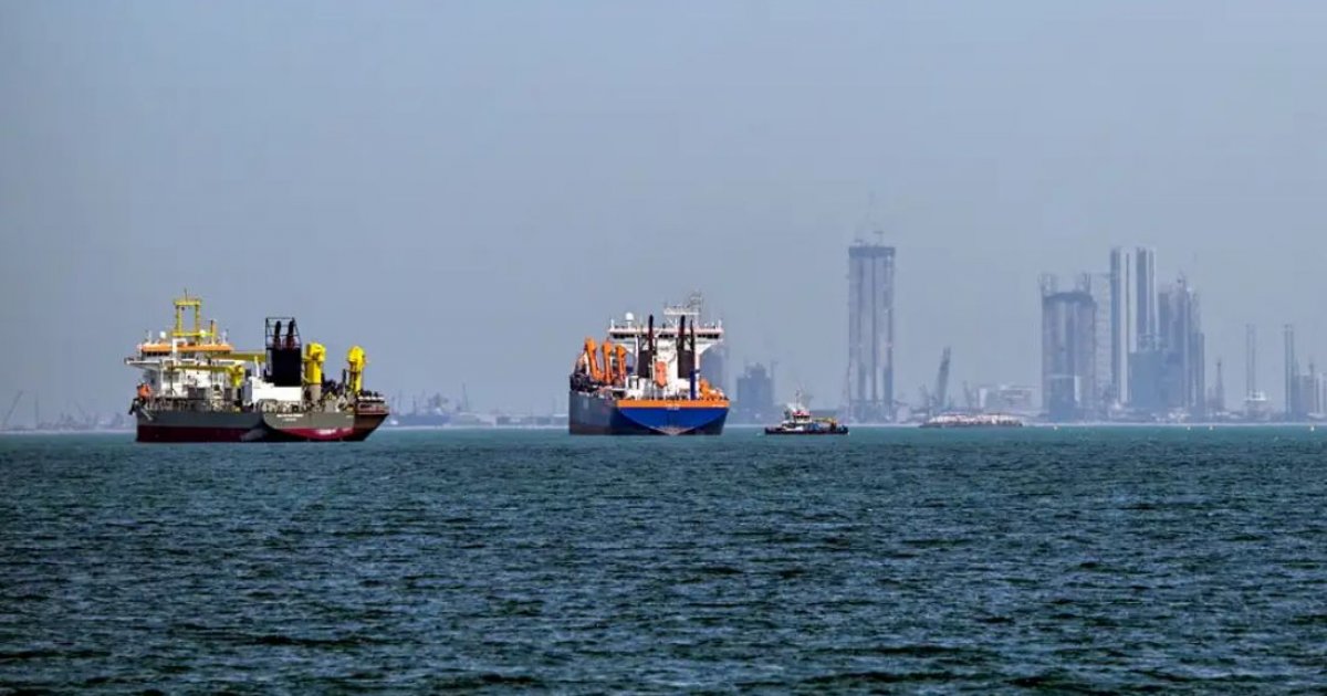 China expresses ‘gratitude’ after three ships transit Hormuz strait