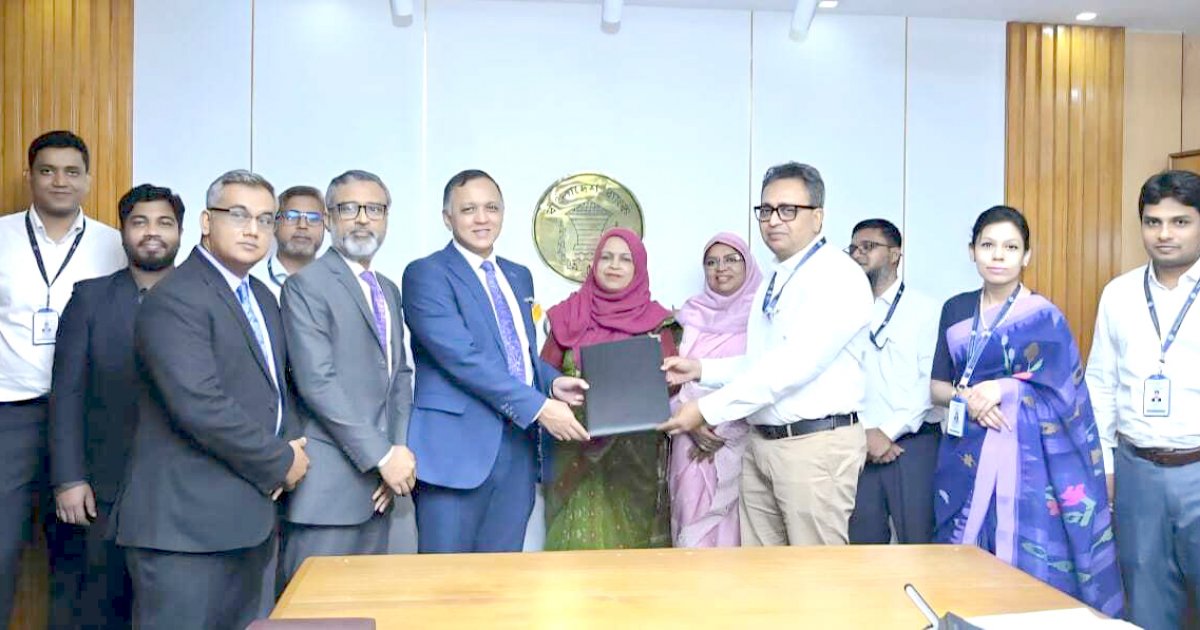 Midland Bank, BB sign deals to support local CMSMEs