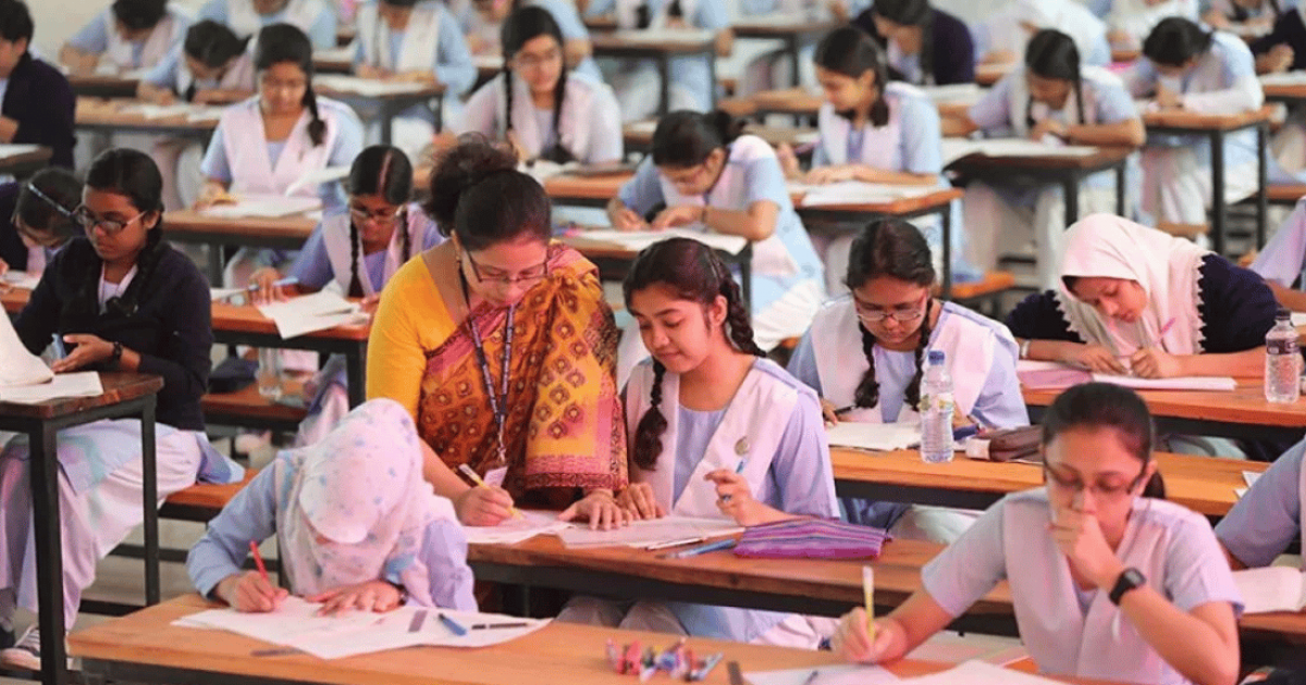 Teachers to get tablets, schools to get free Wi-Fi