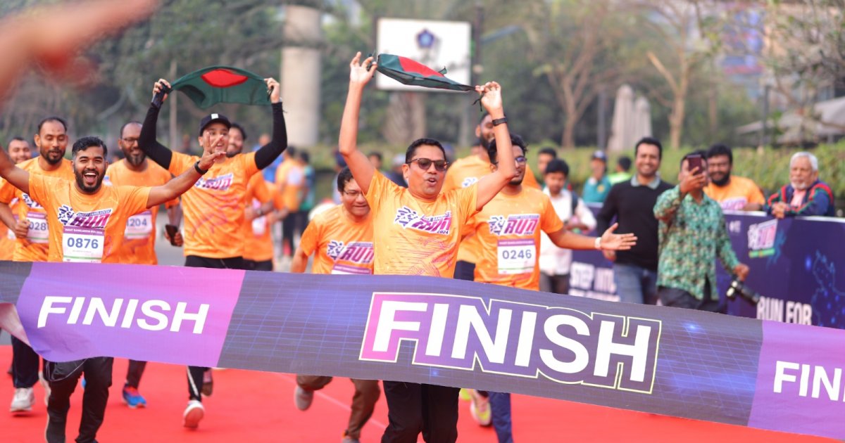 First-ever Smart Bangladesh Run held in festive mood