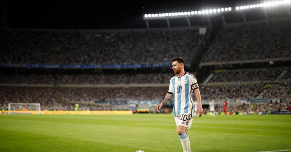 Messi: Age won't determine when I retire