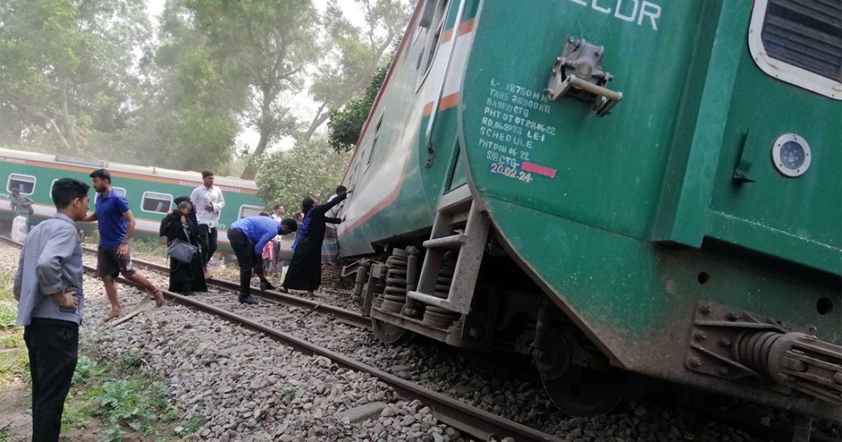 Bijoy Express derailment: Rail communication resumes after 14 hours