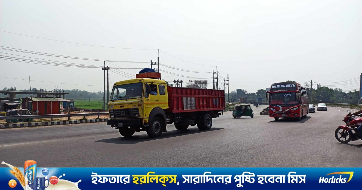 Smooth traffic flow on Dhaka-Tangail-Bangabandhu Bridge Highway amid Eid rush