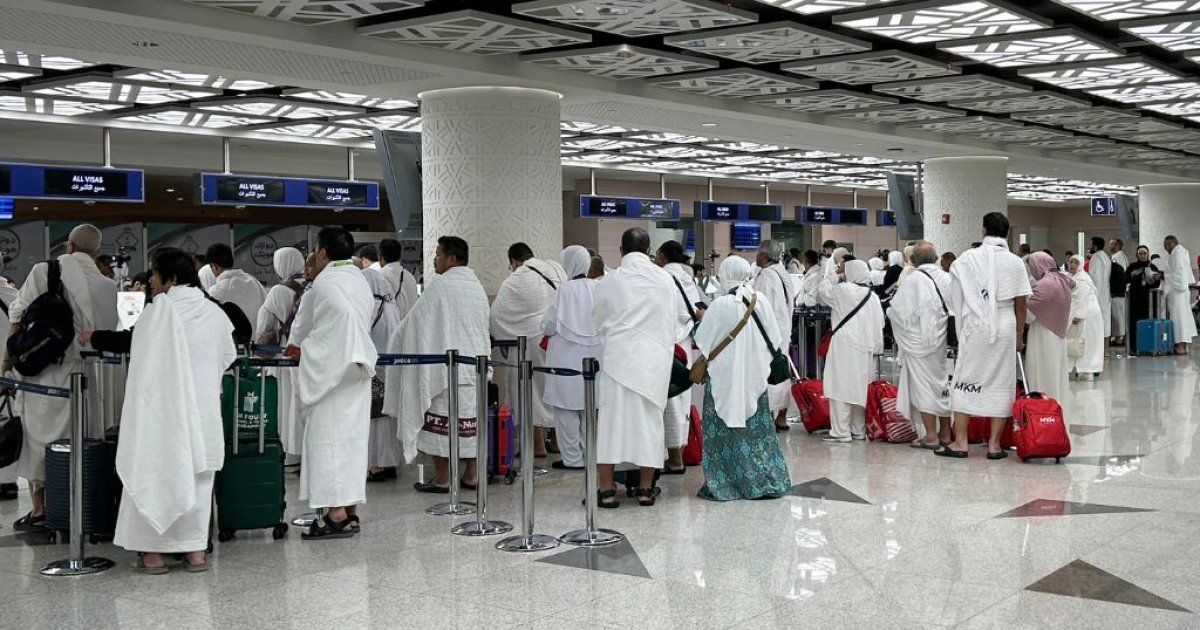 First dedicated Hajj flight returns to Bangladesh with 417 pilgrims