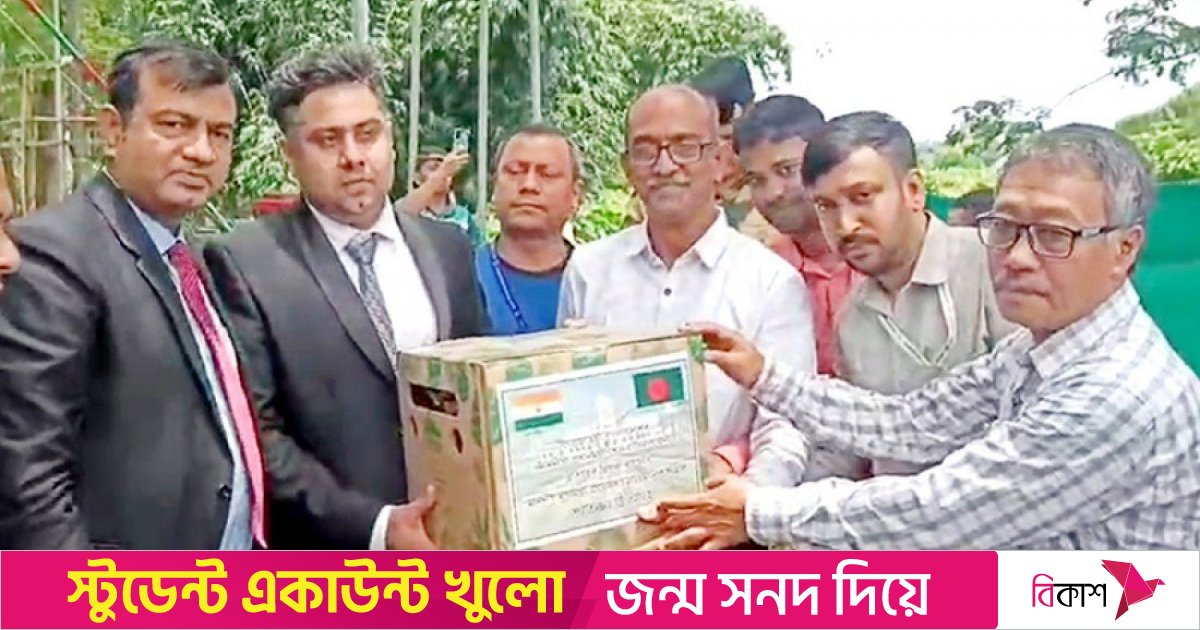 Fruit diplomacy: Tripura CM sends 500kg pineapple to PM Hasina