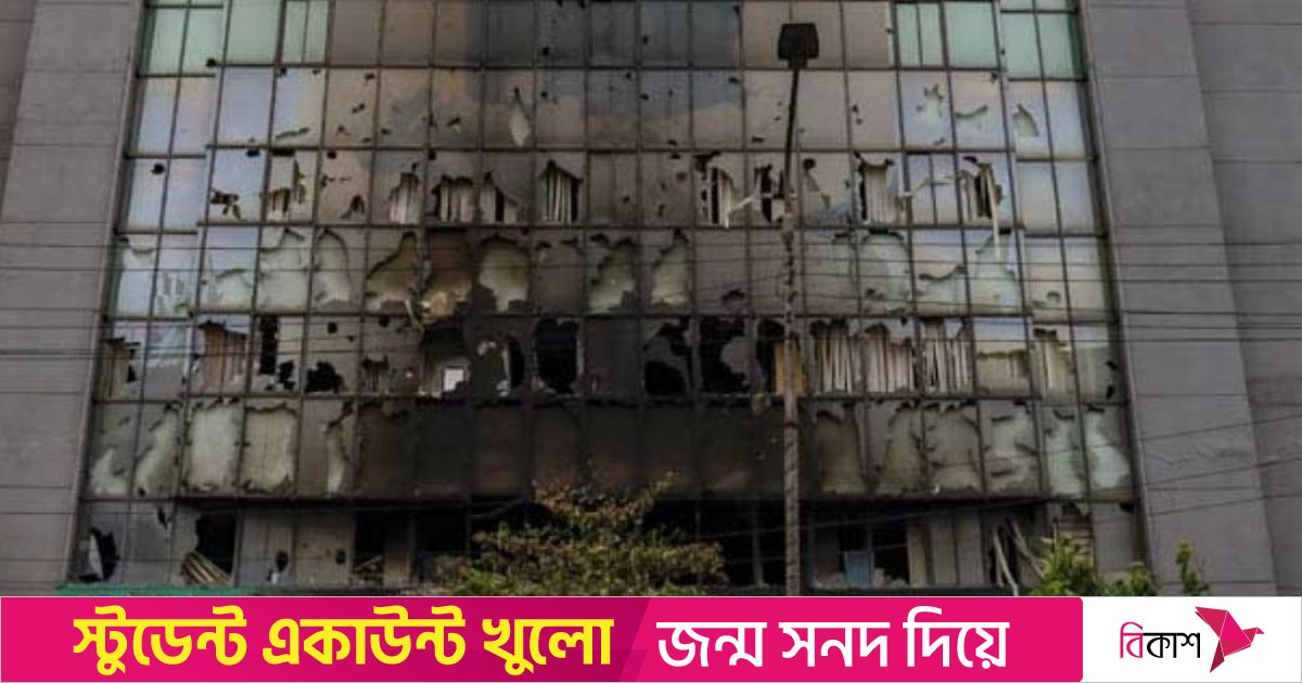 PM Hasina visits damaged Setu Bhaban, Disaster Management Dept