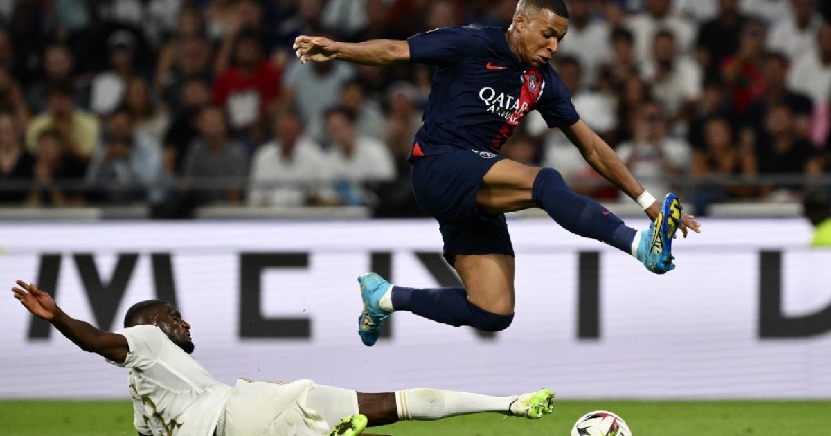 Mbappe scores twice as ruthless PSG hammer Lyon