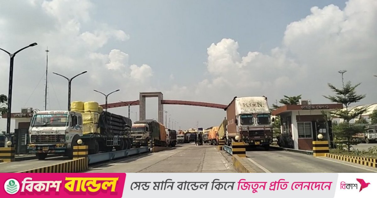 Import-export halted at Benapole; traders in distress