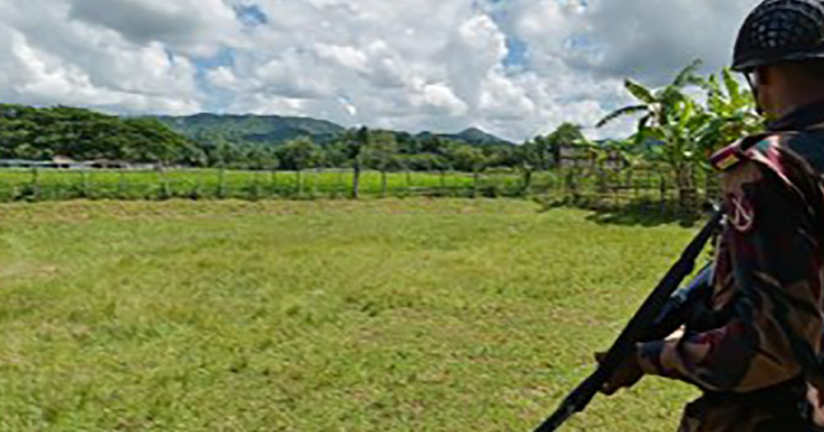 Heavy shooting, shelling persist on Myanmar side of Tumbru border