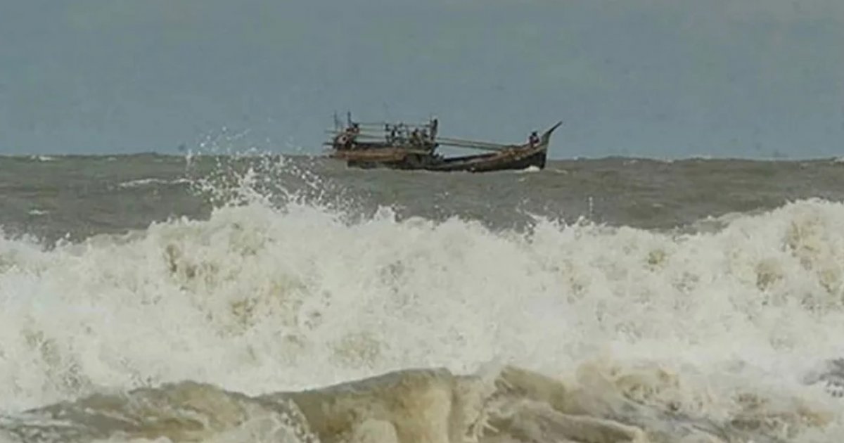 Cyclone Midhili: 300 fishermen go missing in Bay of Bengal