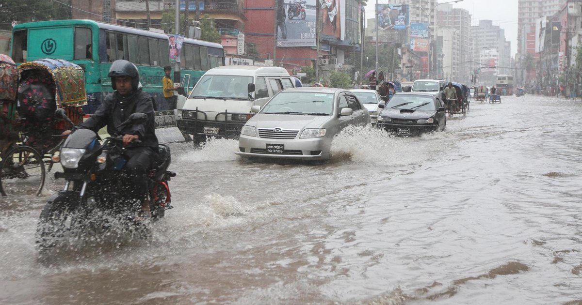 Storm causes water-logging in Dhaka
