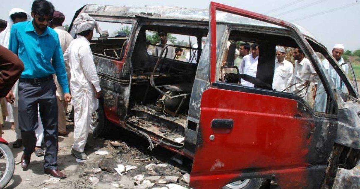 Gas cylinder blast on Pakistan school bus kills 17 children