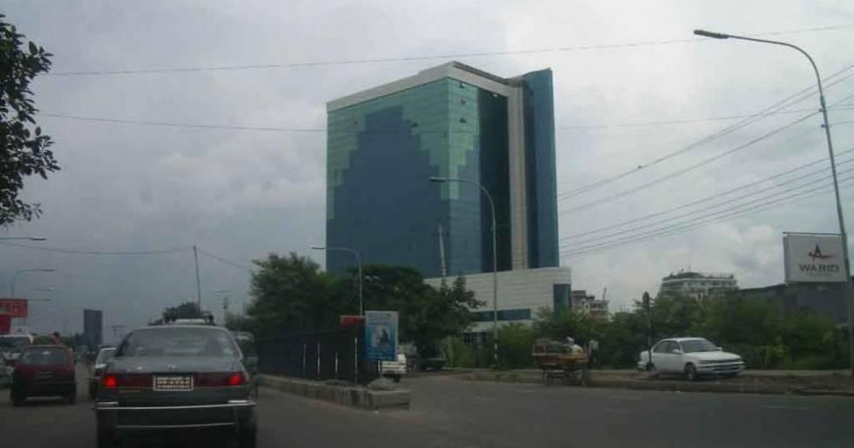 BGMEA gets one more year to demolish its building