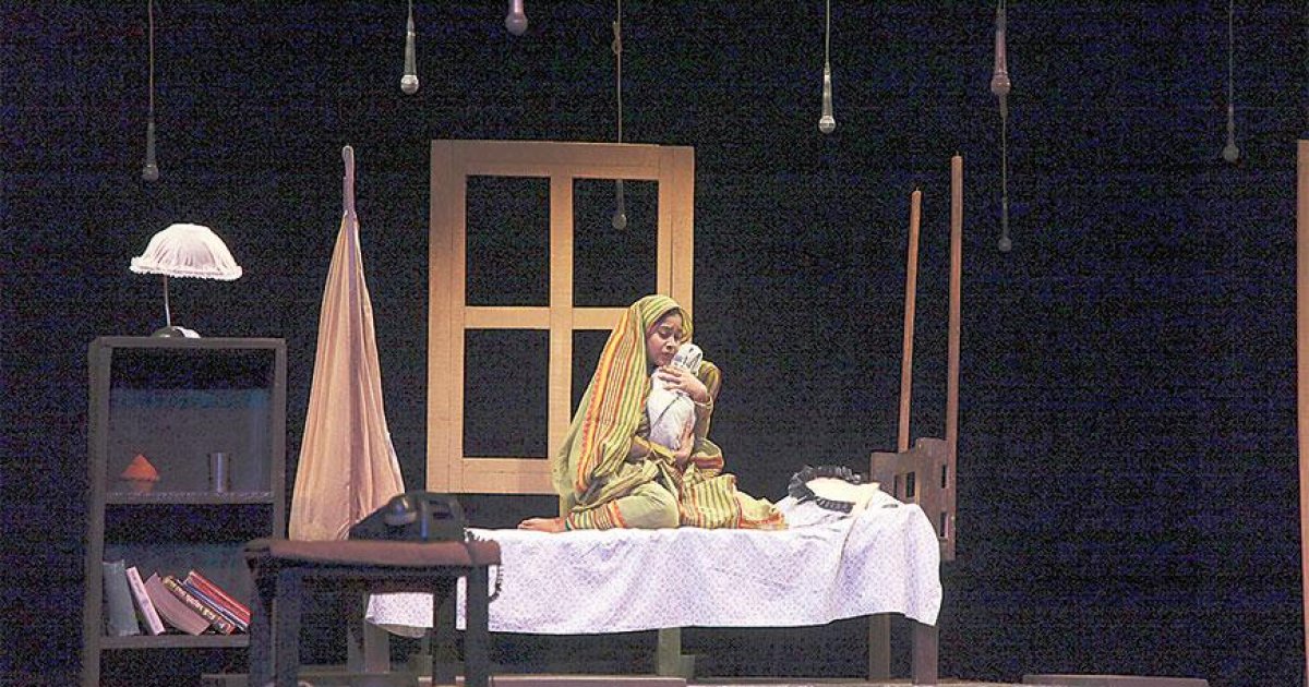 Manush opens DU annual theatre festival