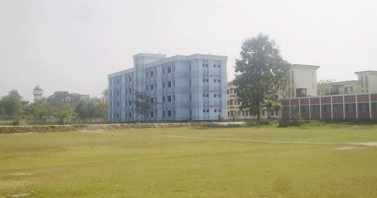 Computer lab of Pabna Edward College burgled