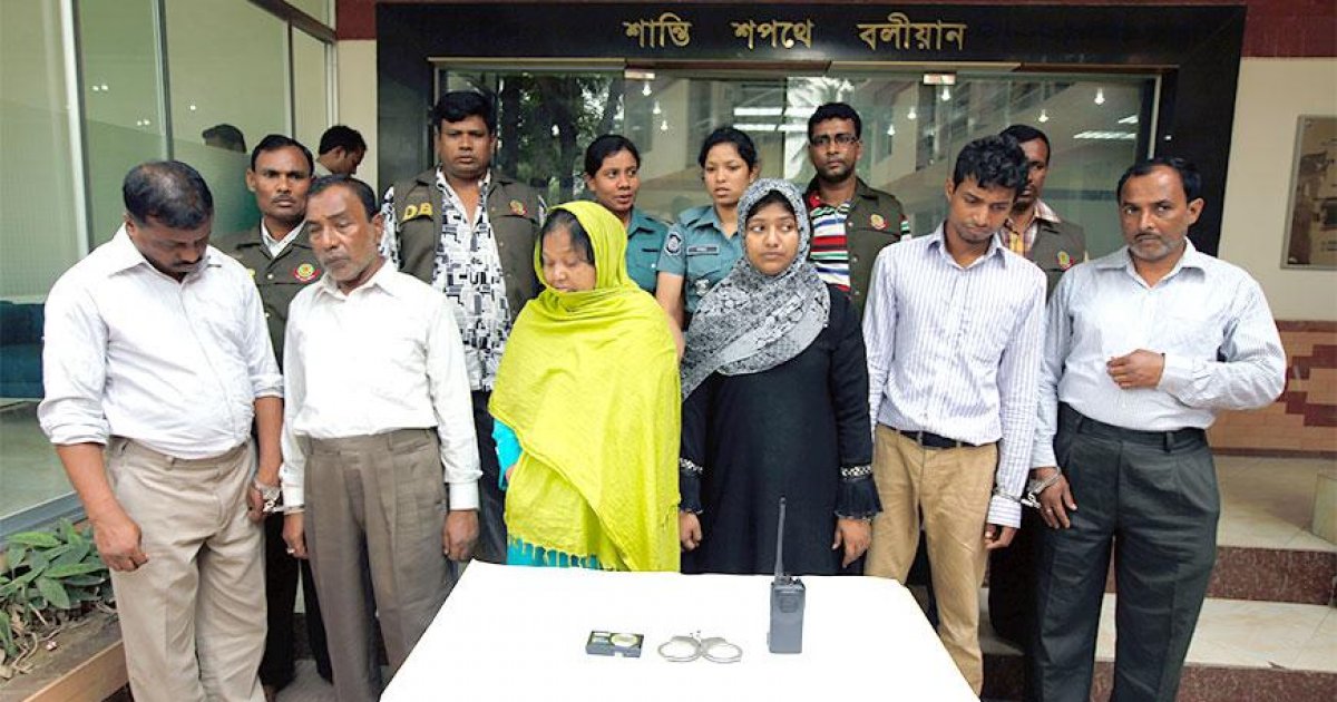 Six members of blackmailing gang held in capital