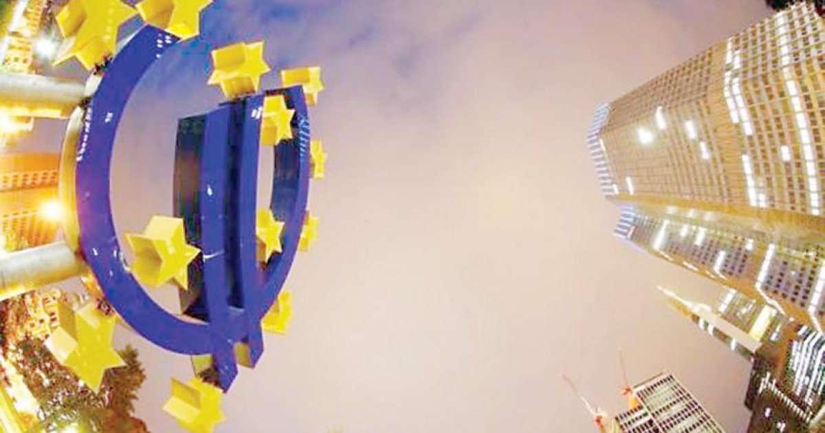 FX strategists: ECB can weaken euro but only via sovereign QE