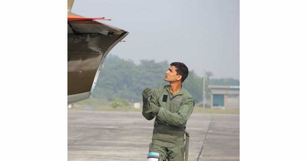 Pilot missing after BAF fighter jet crashes in Bay