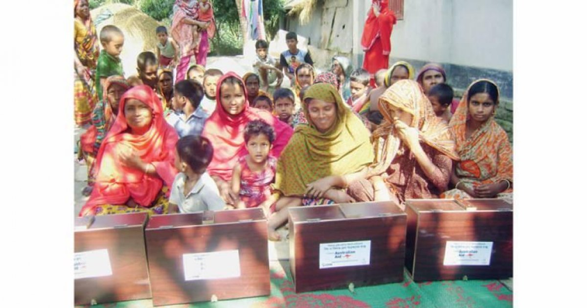 Poison box helps people learn before mistakes