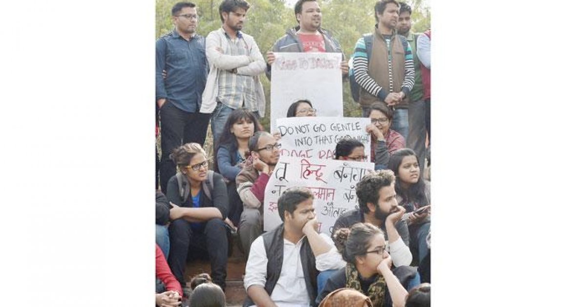 Indian students protest in thousands as government cracks down on dissent