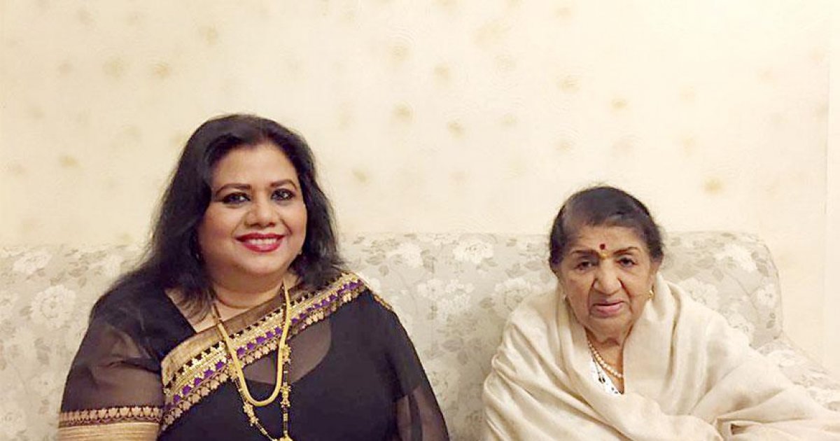 Runa Laila with stars in Mumbai