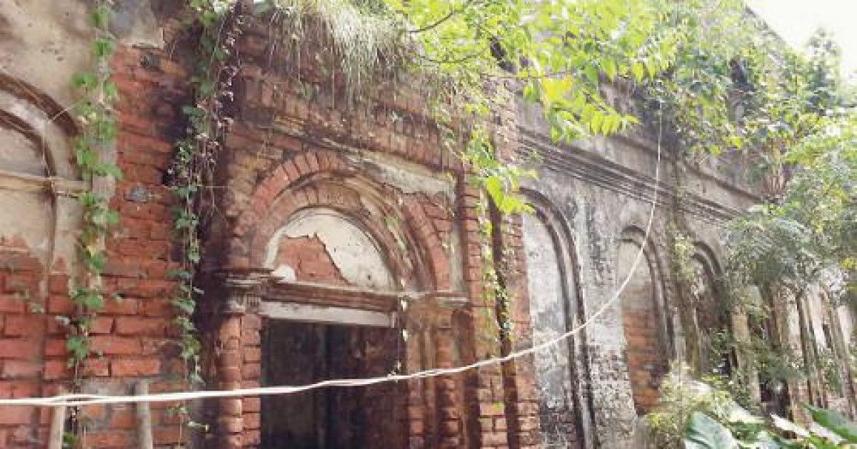 Ancestral home of Ila Mitra lies uncared for