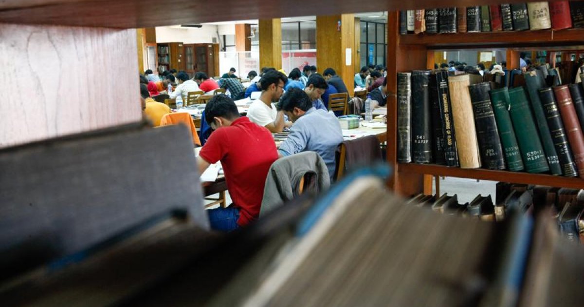 Can revitalization of public libraries bring back bookworms?