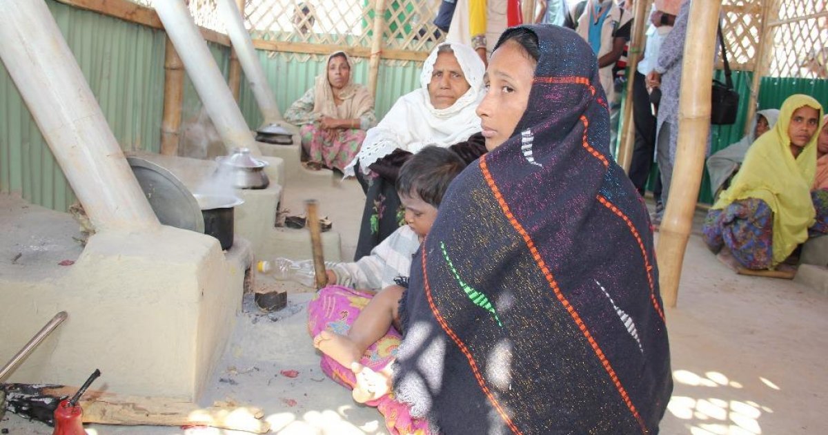 Community kitchens: A place of sharing for Rohingya women
