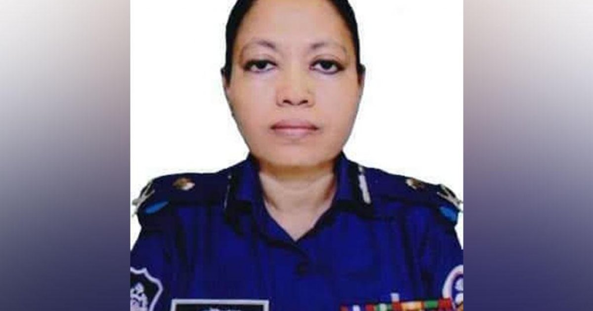 Additional IGP Rowshan Ara buried at Azimpur graveyard