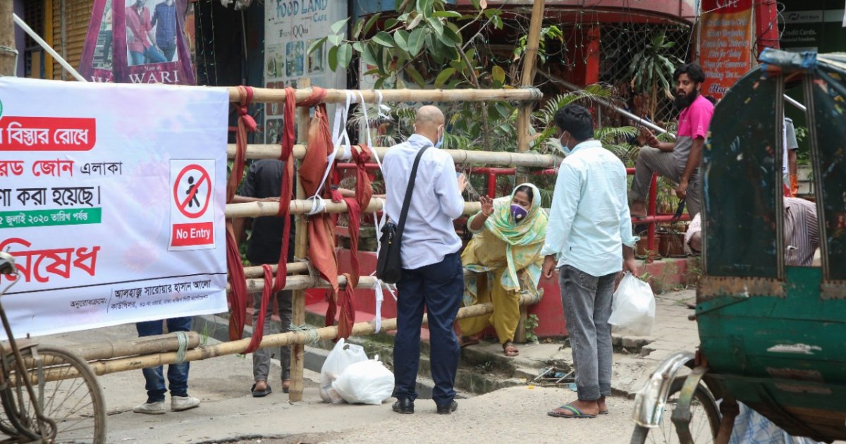 In pictures: Safety rules ignored in locked down Wari