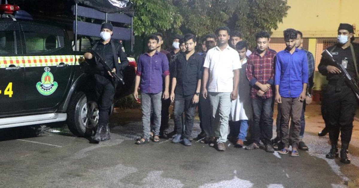 14 held for conning people in the name of providing jobs